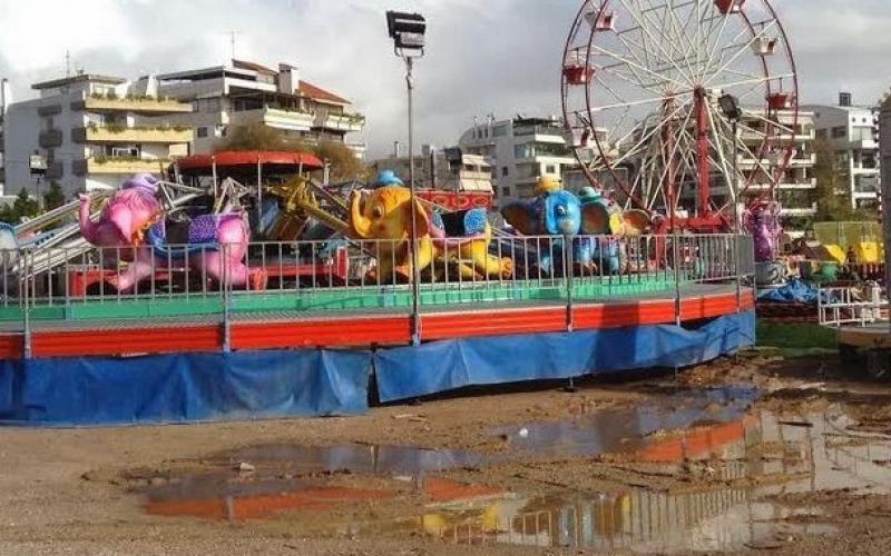 «Σφραγίστηκε» λούνα παρκ στα Γρεβενά μετά από καταγγελία του πατέρα του ...